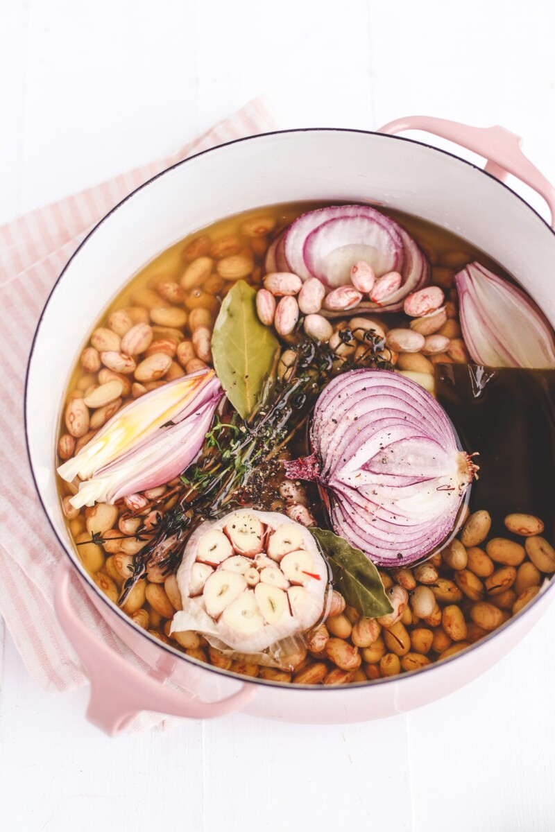 One Pot Basic Vegan Beans Recipe (Easy & Versatile)
