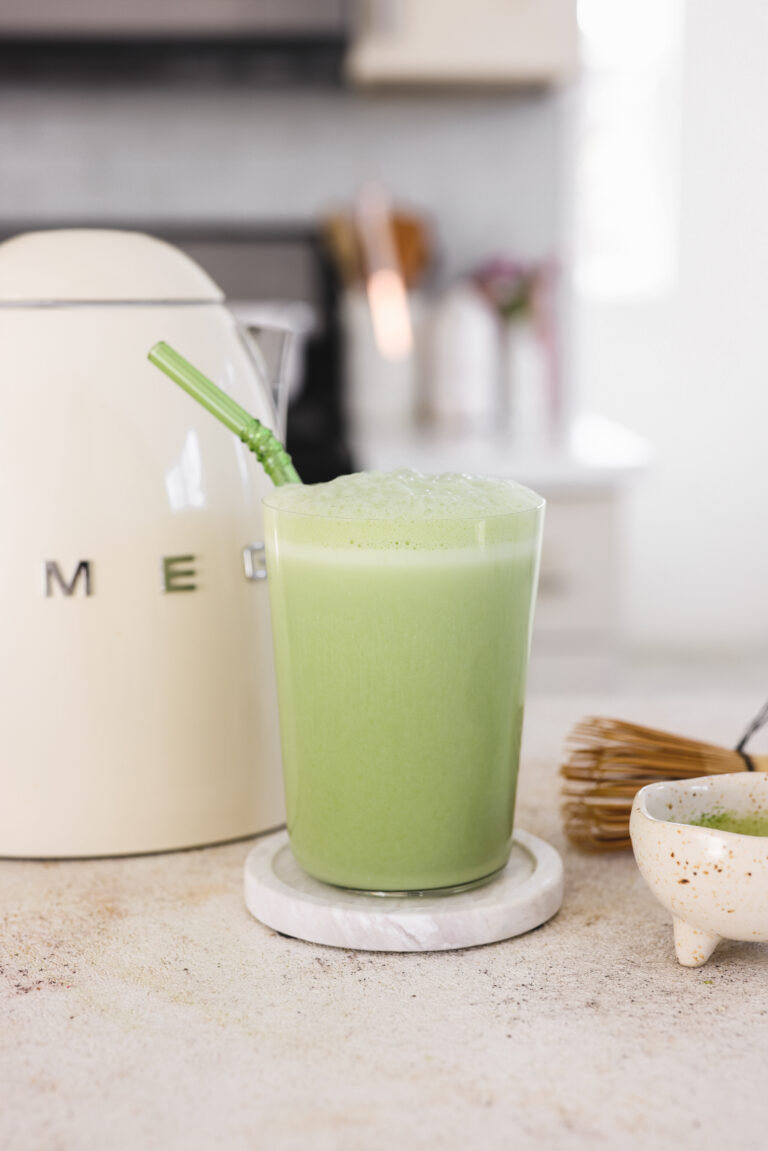 How to Make a Nitro Matcha Latte at Home - Veggiekins Blog