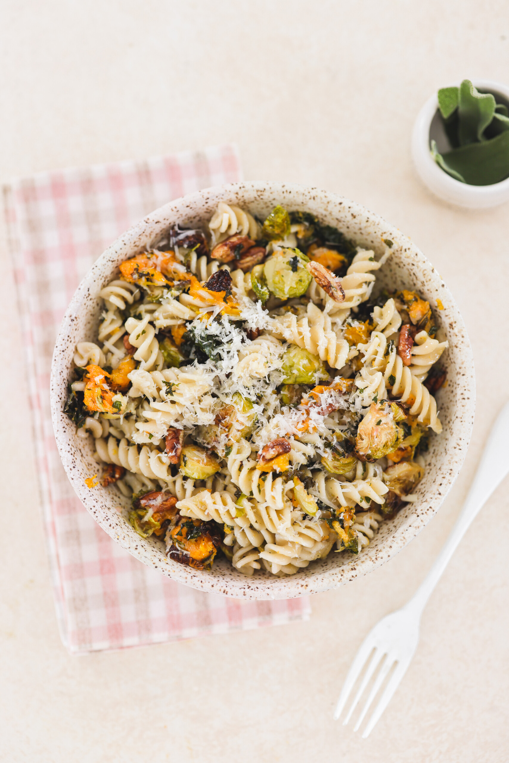 Fall Pasta Salad with Maple Dijon Dressing | Veggiekins Blog